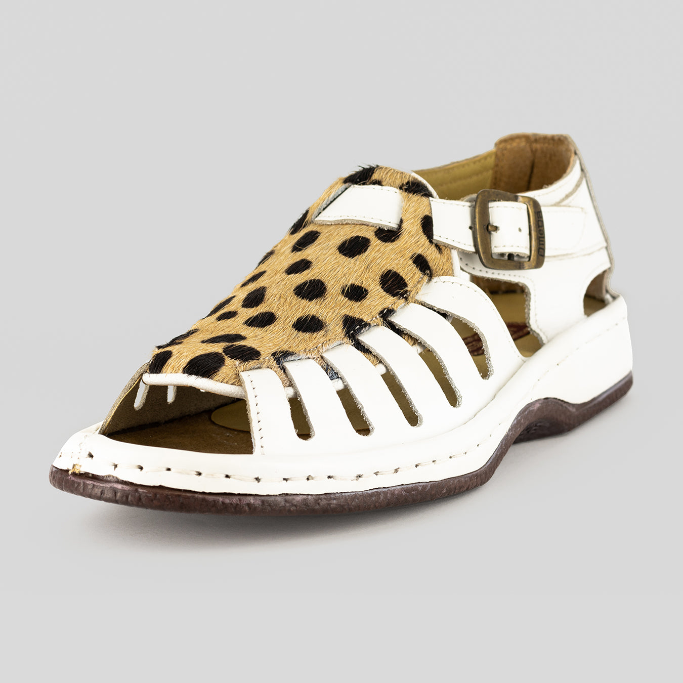 OMOM375 : Leather Sandal in White Soft Saddle Leather & Cheetah Print ...